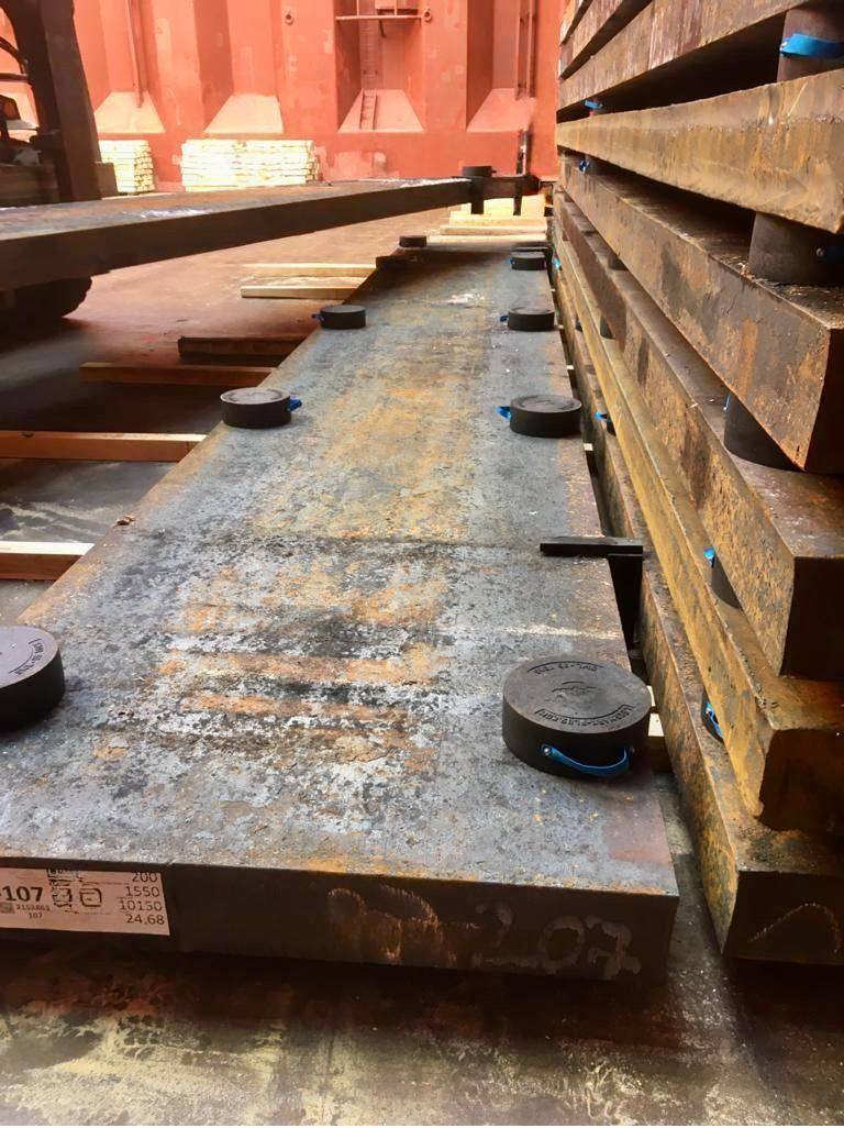 SteelHolder | Longlasting lumber replacement solution